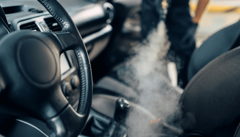 Professionel rengøring og polering af biler | cleanfoss.dk